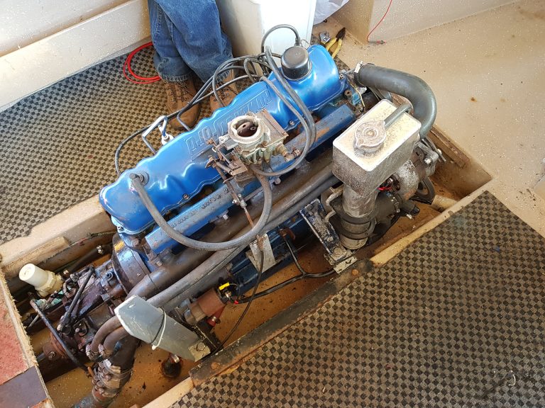 Marinised Ford 6-Cylinder Engine | VK5ZM's Radio & HobbiesVK5ZM's Radio ...